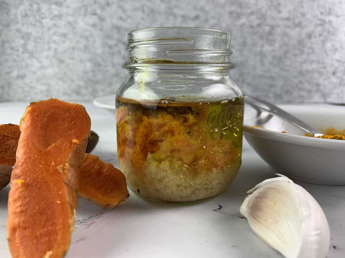 Turmeric Dressing - anti-inflammatory magic - Salads with Anastasia